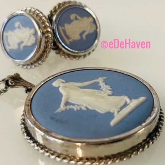 Wedgwood | Jewelry | Vintage Set Wedgewood Blue Porcelain Necklace ...